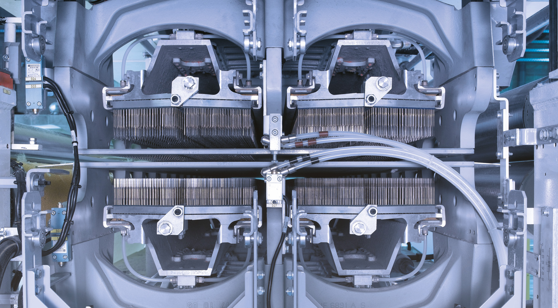 Nonwoven and textile