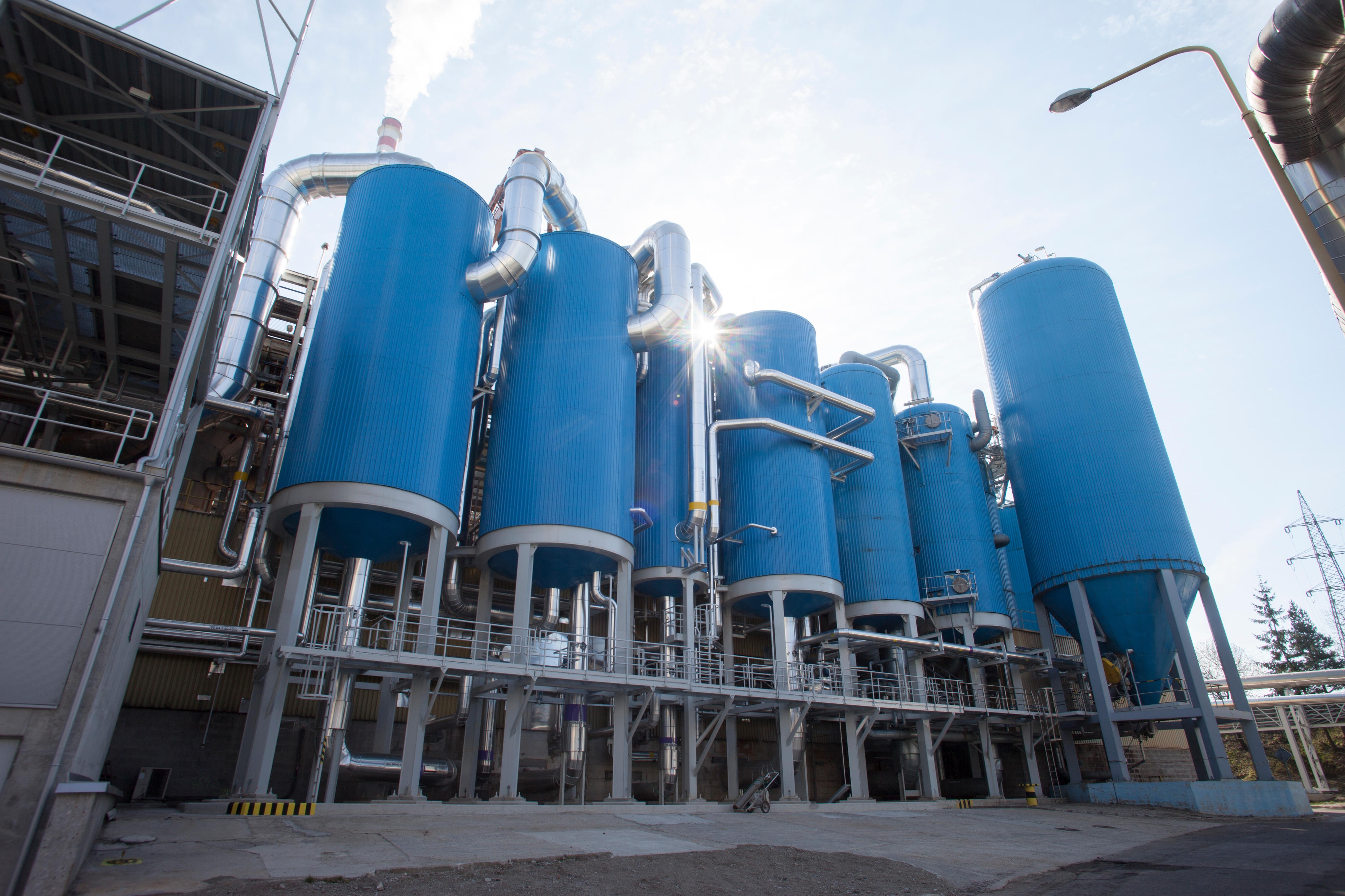 Liquid methanol plants