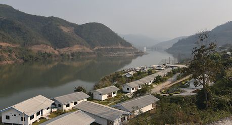 Hydro News 31 - Pictures of Xayaburi in Lao, PDR