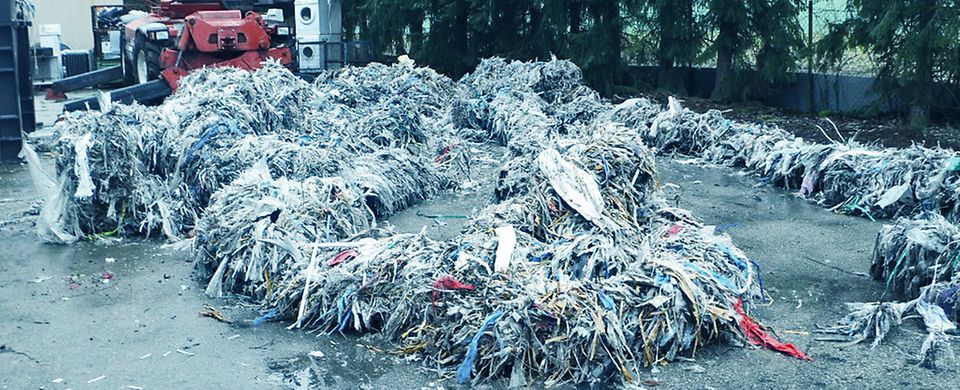 Recycling of waste from the paper industry