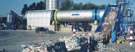 Efficient pulping of recycled and virgin fiber pulps