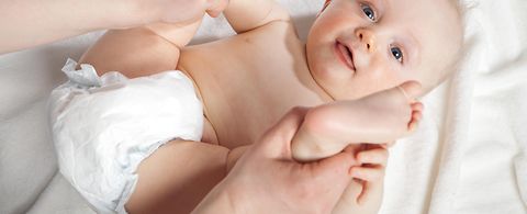 Nonwoven converting hygiene for baby diaper production